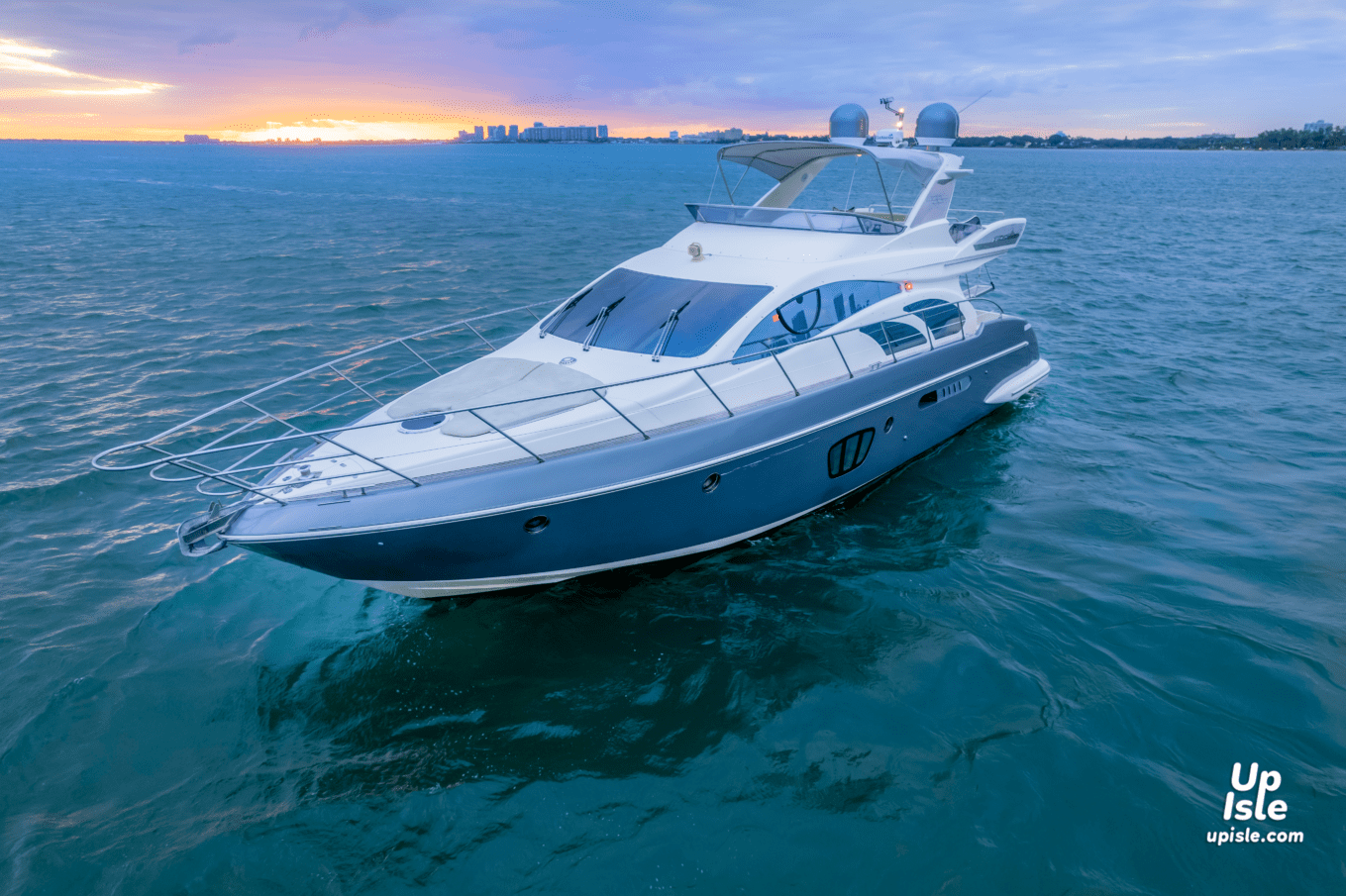 What are The Different Boat Hull Designs?